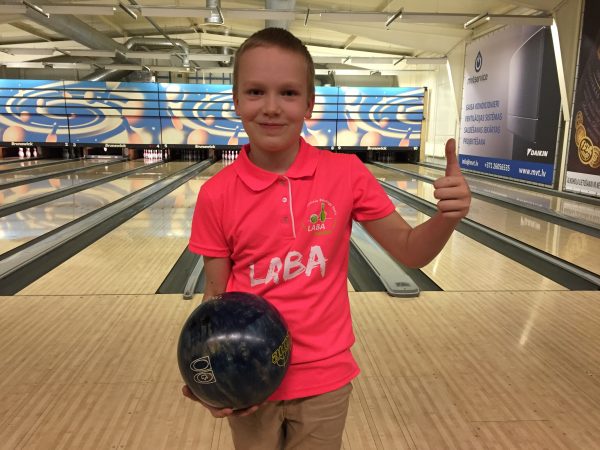 Artūrs Priedītis | www.VissParBoulingu.lv